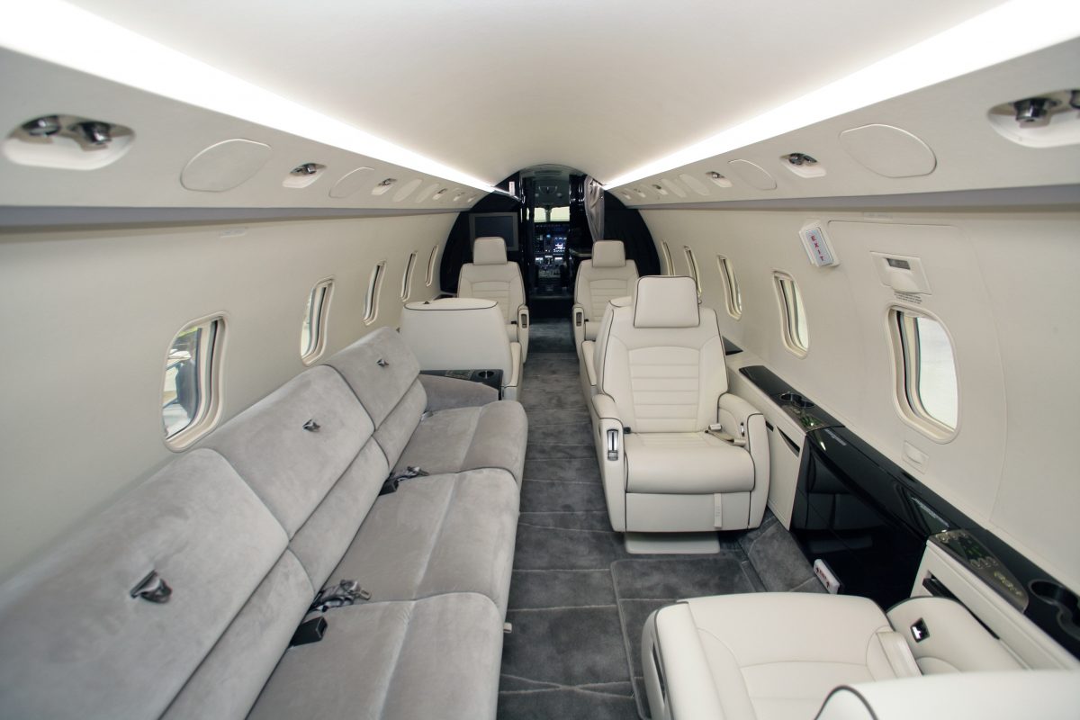 Challenger 300 - Aircraft Interiors